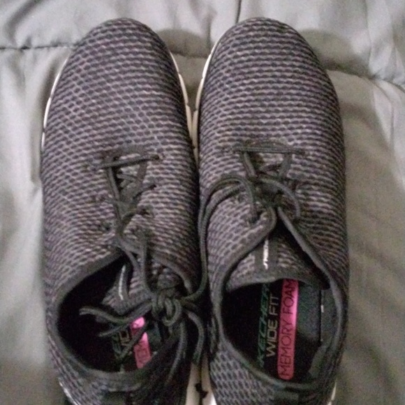 Skechers | Shoes | Sketchers Dual Lite Size Pre Owned Memory Foam Wide ...